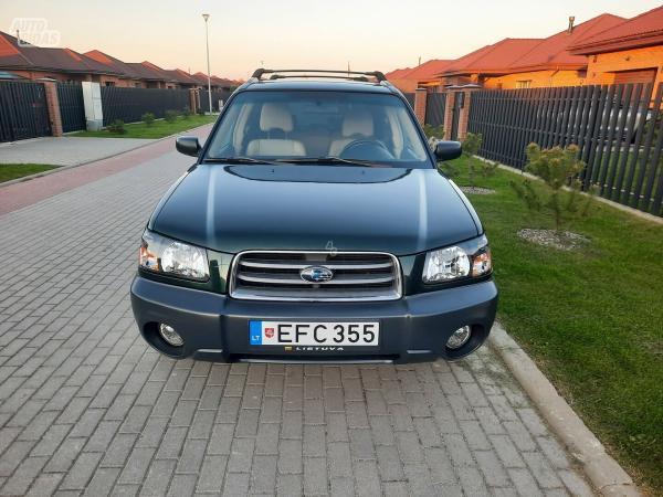 Green Subaru Forester 2004 in Klaipeda, with an engine capacity of 2.50 L and mileage of 144 thousand km for 3990 €, photo 2 on AUTOMOTO.COM.LV
