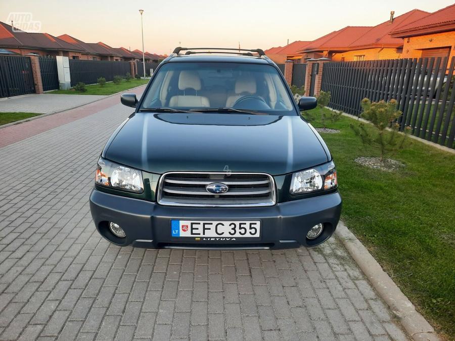 Green Subaru Forester 2004 in Klaipeda, with an engine capacity of 2.50 L and mileage of 144 thousand km for 3990 €, photo 3 on AUTOMOTO.COM.LV