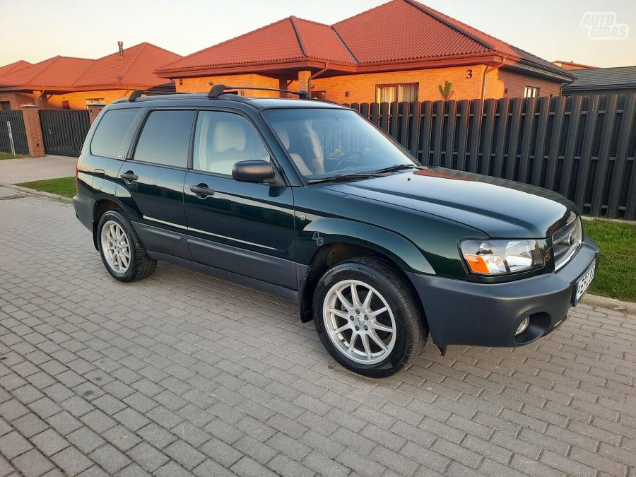 Green Subaru Forester 2004 in Klaipeda, with an engine capacity of 2.50 L and mileage of 144 thousand km for 3990 €, photo 5 on AUTOMOTO.COM.LV