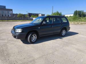 Green Subaru Forester 2004 in Panevezys, with an engine capacity of 1.99 L and mileage of 250 thousand km for 2800 €, photo  on AUTOMOTO.COM.LV