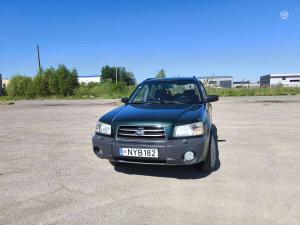 Green Subaru Forester 2004 in Panevezys, with an engine capacity of 1.99 L and mileage of 250 thousand km for 2800 €, photo 4 on AUTOMOTO.COM.LV