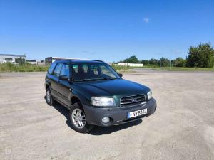 Green Subaru Forester 2004 in Panevezys, with an engine capacity of 1.99 L and mileage of 250 thousand km for 2800 €, photo 5 on AUTOMOTO.COM.LV