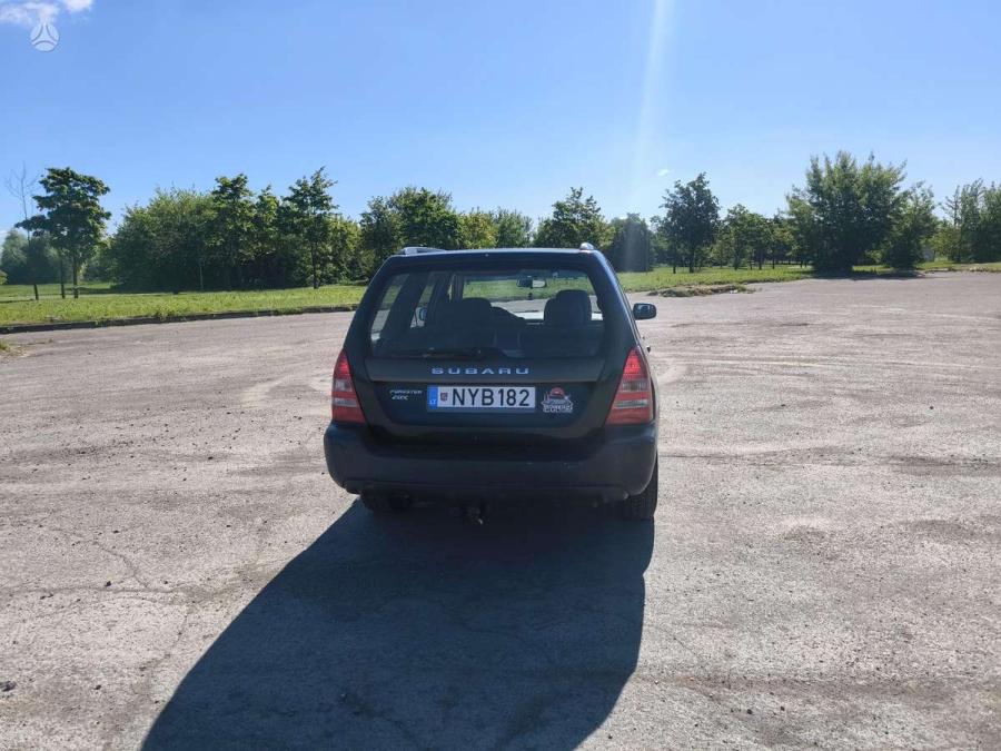 Green Subaru Forester 2004 in Panevezys, with an engine capacity of 1.99 L and mileage of 250 thousand km for 2800 €, photo 10 on AUTOMOTO.COM.LV