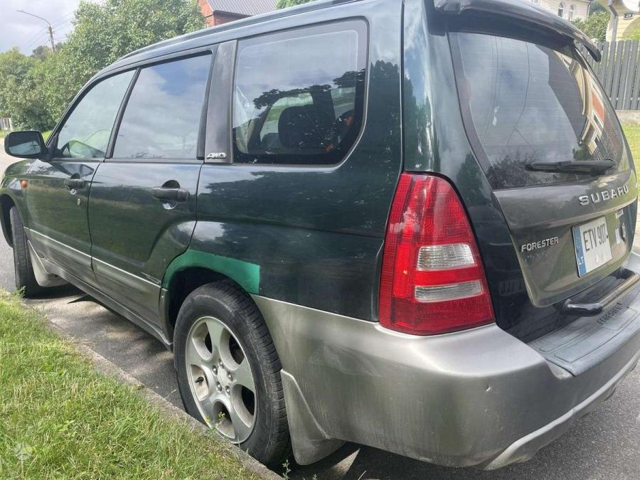 Zaļš Subaru Forester 2004 Viļņa, ar dzinēja tilpumu 2.46 L un nobraukumu 348 tūkst. km par 1000 €, foto 6 vietnē AUTOMOTO.COM.LV