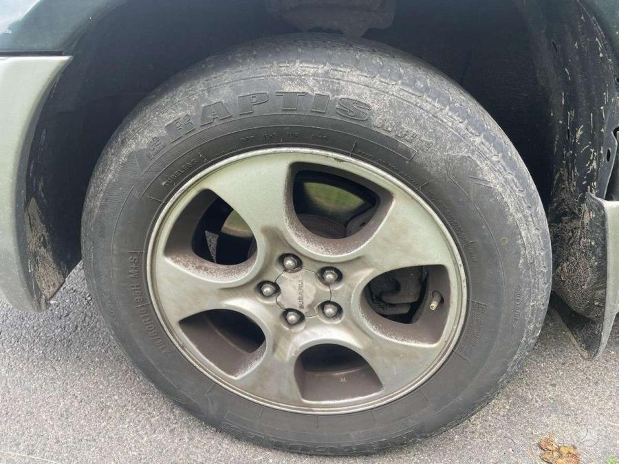 Zaļš Subaru Forester 2004 Viļņa, ar dzinēja tilpumu 2.46 L un nobraukumu 348 tūkst. km par 1000 €, foto 21 vietnē AUTOMOTO.COM.LV