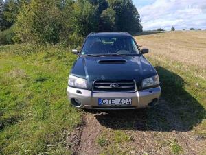 Zaļš Subaru Forester 2004 Viļņa, ar dzinēja tilpumu 2.00 L un nobraukumu 230 tūkst. km par 2700 €, foto  vietnē AUTOMOTO.COM.LV