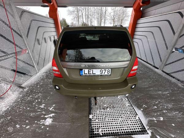 Zaļš Subaru Forester 2005 Viļņa, ar dzinēja tilpumu 2.00 L un nobraukumu 287 tūkst. km par 5900 €, foto 6 vietnē AUTOMOTO.COM.LV