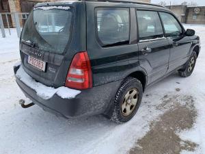 Green Subaru Forester 2005 in Utena, with an engine capacity of 1.99 L and mileage of 160 thousand km for 2650 €, photo 4 on AUTOMOTO.COM.LV