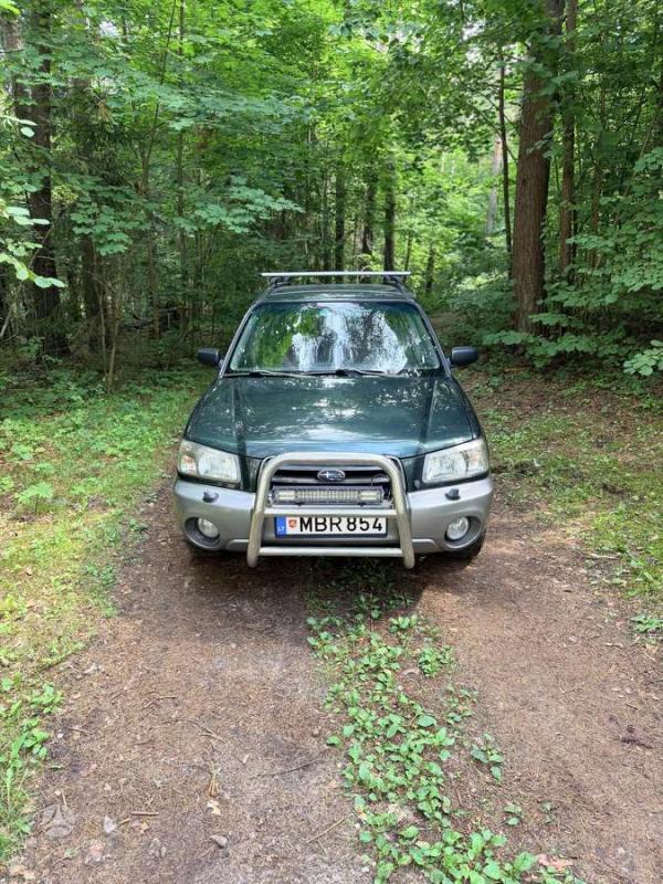 Zaļš Subaru Forester 2005 Utena, ar dzinēja tilpumu 1.99 L un nobraukumu 216 tūkst. km par 2500 €, foto 2 vietnē AUTOMOTO.COM.LV