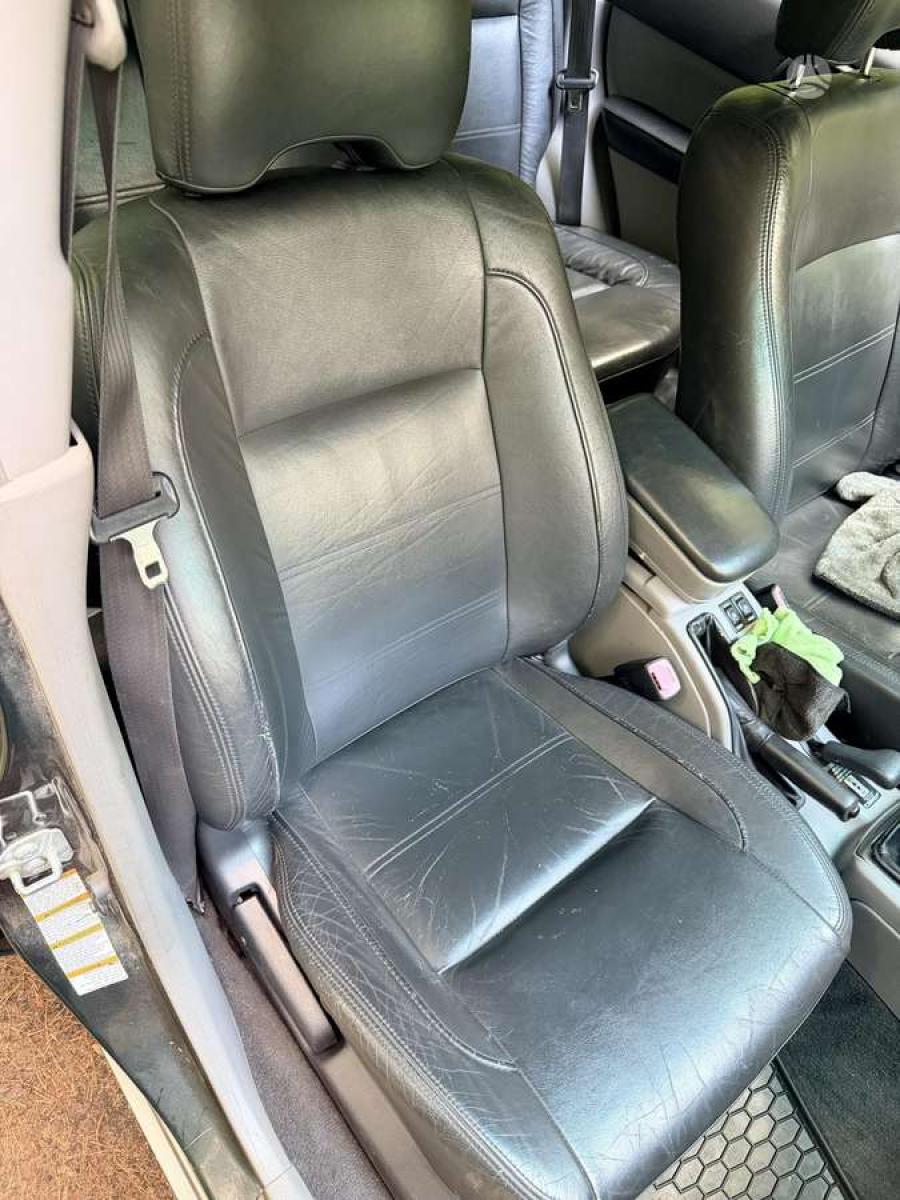 Zaļš Subaru Forester 2005 Utena, ar dzinēja tilpumu 1.99 L un nobraukumu 216 tūkst. km par 2500 €, foto 25 vietnē AUTOMOTO.COM.LV