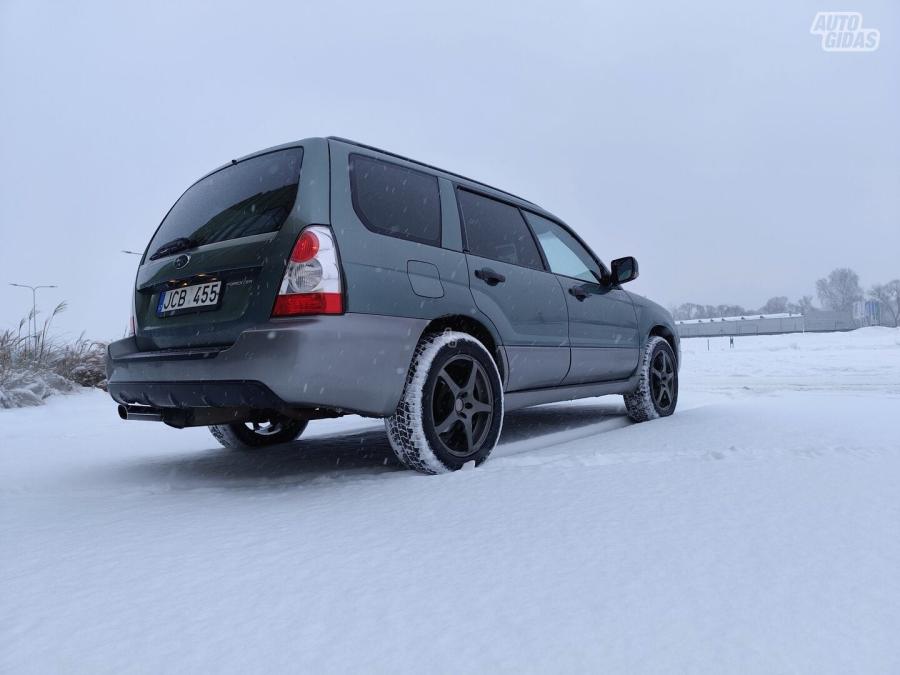 Zaļš Subaru Forester 2006 Viļņa, ar dzinēja tilpumu 2.50 L un nobraukumu 340 tūkst. km par 4300 €, foto 9 vietnē AUTOMOTO.COM.LV