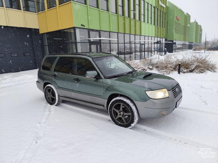 Zaļš Subaru Forester 2006 Viļņa, ar dzinēja tilpumu 2.50 L un nobraukumu 340 tūkst. km par 4300 €, foto 12 vietnē AUTOMOTO.COM.LV
