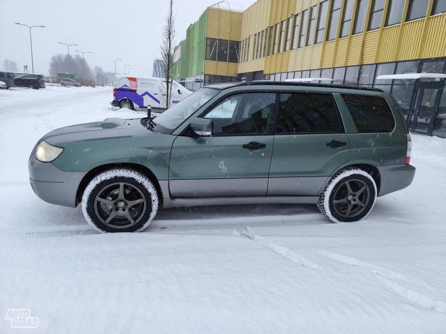 Zaļš Subaru Forester 2006 Viļņa, ar dzinēja tilpumu 2.50 L un nobraukumu 340 tūkst. km par 4300 €, foto 14 vietnē AUTOMOTO.COM.LV
