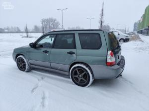 Zaļš Subaru Forester 2006 Viļņa, ar dzinēja tilpumu 2.50 L un nobraukumu 340 tūkst. km par 4300 €, foto 16 vietnē AUTOMOTO.COM.LV