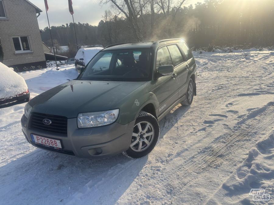 Zaļš Subaru Forester 2006 Jurbarkas, ar dzinēja tilpumu 2.00 L un nobraukumu 244 tūkst. km par 2850 €, foto 1 vietnē AUTOMOTO.COM.LV