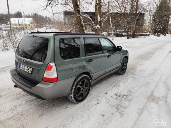 Green Subaru Forester 2006 in Vilnius, with an engine capacity of 2.50 L and mileage of 341 thousand km for 4300 €, photo 8 on AUTOMOTO.COM.LV