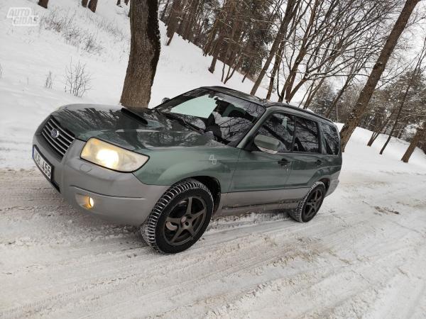 Green Subaru Forester 2006 in Vilnius, with an engine capacity of 2.50 L and mileage of 341 thousand km for 4300 €, photo 10 on AUTOMOTO.COM.LV