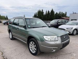 Zaļš Subaru Forester 2006 Utena, ar dzinēja tilpumu 1.99 L un nobraukumu 199 tūkst. km par 3650 €, foto 3 vietnē AUTOMOTO.COM.LV