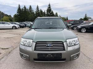 Zaļš Subaru Forester 2006 Utena, ar dzinēja tilpumu 1.99 L un nobraukumu 199 tūkst. km par 3650 €, foto 4 vietnē AUTOMOTO.COM.LV