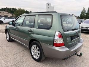 Zaļš Subaru Forester 2006 Utena, ar dzinēja tilpumu 1.99 L un nobraukumu 199 tūkst. km par 3650 €, foto 6 vietnē AUTOMOTO.COM.LV