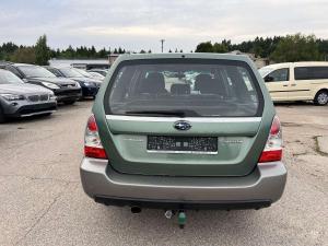 Zaļš Subaru Forester 2006 Utena, ar dzinēja tilpumu 1.99 L un nobraukumu 199 tūkst. km par 3650 €, foto 7 vietnē AUTOMOTO.COM.LV