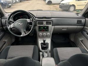 Zaļš Subaru Forester 2006 Utena, ar dzinēja tilpumu 1.99 L un nobraukumu 199 tūkst. km par 3650 €, foto 10 vietnē AUTOMOTO.COM.LV