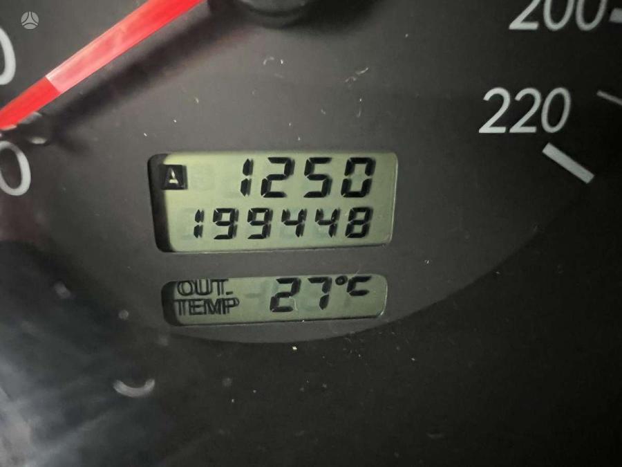 Zaļš Subaru Forester 2006 Utena, ar dzinēja tilpumu 1.99 L un nobraukumu 199 tūkst. km par 3650 €, foto 14 vietnē AUTOMOTO.COM.LV