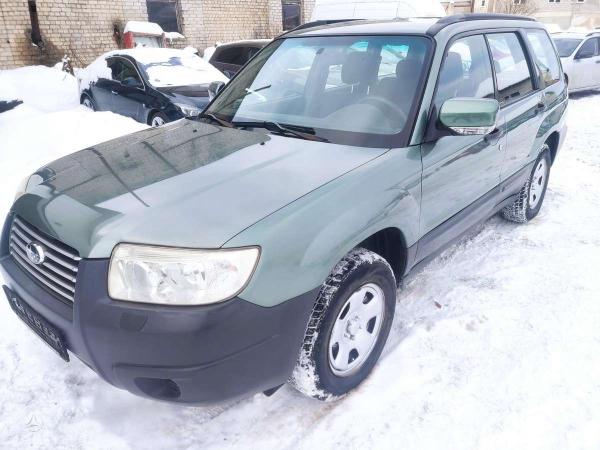 Green Subaru Forester 2007 in Utena, with an engine capacity of 1.99 L and mileage of 188 thousand km for 3450 €, photo 3 on AUTOMOTO.COM.LV