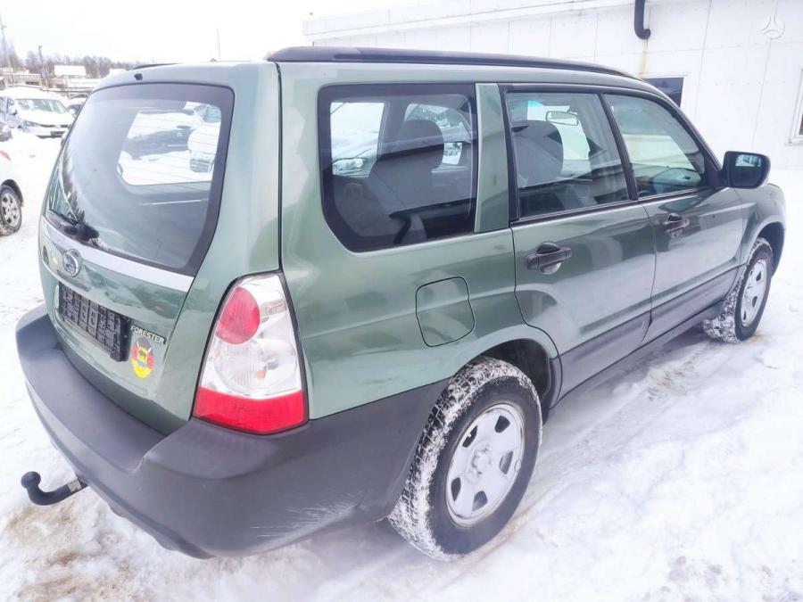 Zaļš Subaru Forester 2007 Utena, ar dzinēja tilpumu 1.99 L un nobraukumu 188 tūkst. km par 3450 €, foto 7 vietnē AUTOMOTO.COM.LV