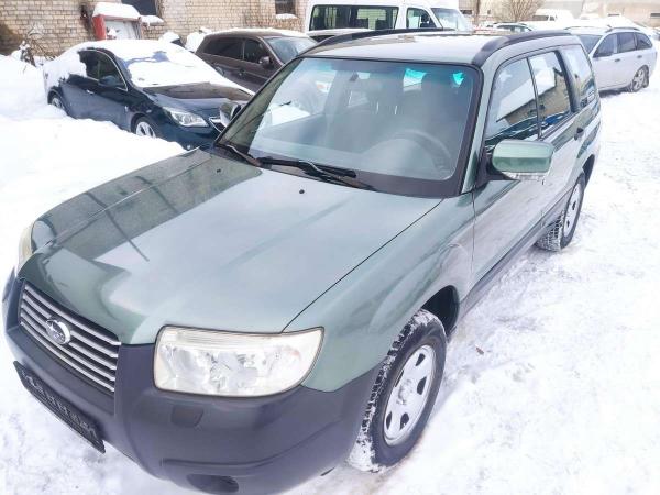 Green Subaru Forester 2007 in Utena, with an engine capacity of 1.99 L and mileage of 188 thousand km for 3450 €, photo 9 on AUTOMOTO.COM.LV