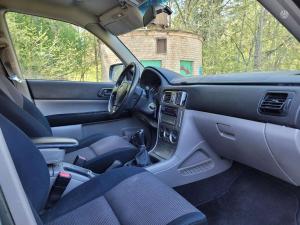 Zaļš Subaru Forester 2007 Elektrėnai, ar dzinēja tilpumu 2.00 L un nobraukumu 322 tūkst. km par 1895 €, foto 13 vietnē AUTOMOTO.COM.LV