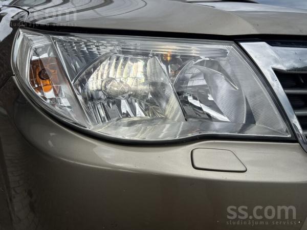 Green Subaru Forester 2009 in Talsi, with an engine capacity of 2.00 L and mileage of 272 thousand km for 3795 €, photo 7 on AUTOMOTO.COM.LV