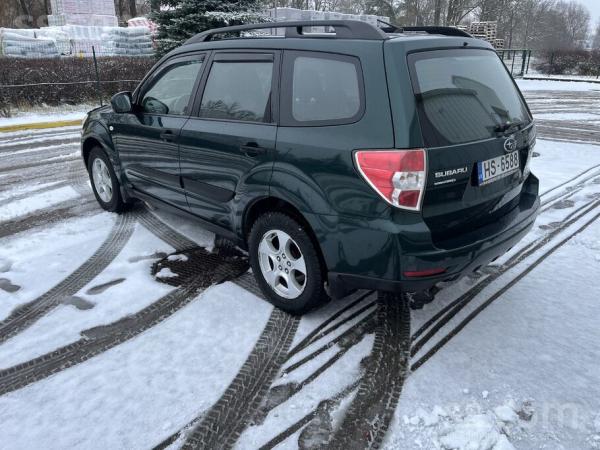 Green Subaru Forester 2011 in Jelgava, with an engine capacity of 2.00 L and mileage of 278 thousand km for 4950 €, photo 5 on AUTOMOTO.COM.LV