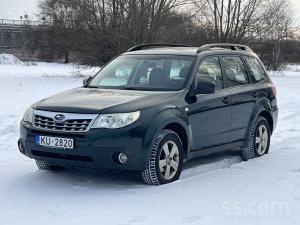 Green Subaru Forester 2011 in Riga, with an engine capacity of 2.00 L and mileage of 380 thousand km for 3300 €, photo  on AUTOMOTO.COM.LV