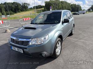 Zaļš Subaru Forester 2011 Tallina, ar dzinēja tilpumu 2.00 L un nobraukumu 340 tūkst. km par 3500 €, foto  vietnē AUTOMOTO.COM.LV