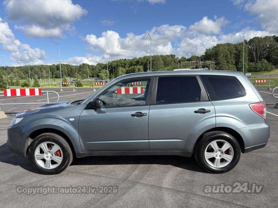 Zaļš Subaru Forester 2011 Tallina, ar dzinēja tilpumu 2.00 L un nobraukumu 340 tūkst. km par 3500 €, foto 3 vietnē AUTOMOTO.COM.LV