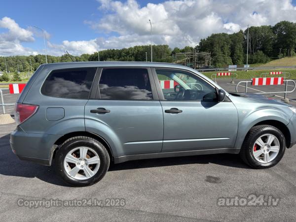 Green Subaru Forester 2011 in Tallinn, with an engine capacity of 2.00 L and mileage of 340 thousand km for 3500 €, photo 5 on AUTOMOTO.COM.LV
