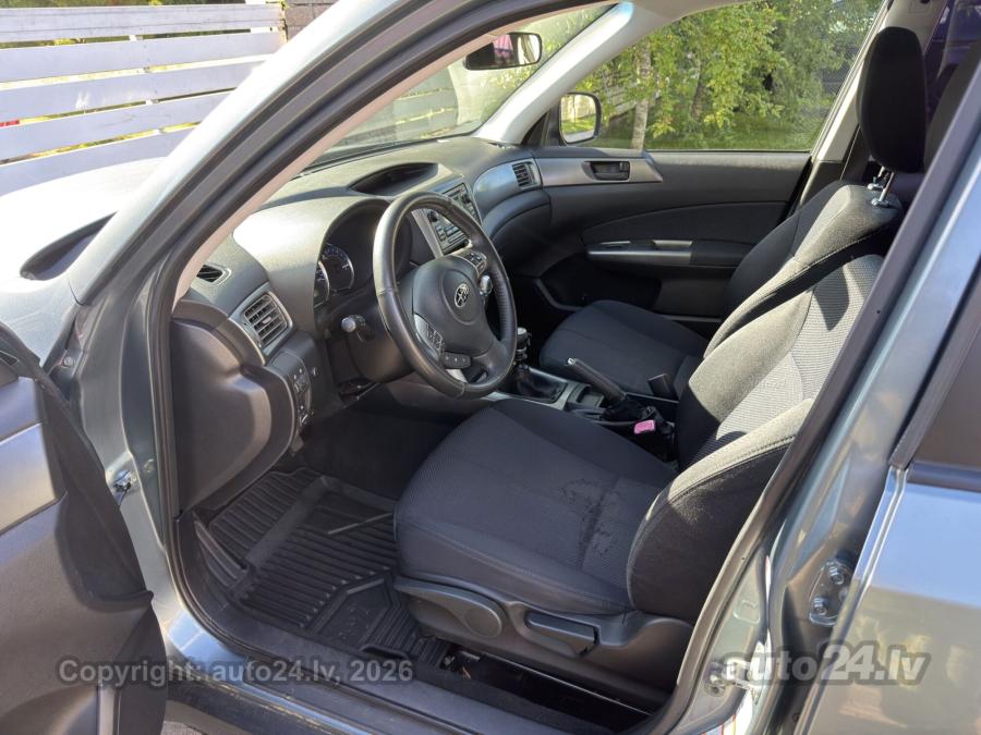 Zaļš Subaru Forester 2011 Tallina, ar dzinēja tilpumu 2.00 L un nobraukumu 340 tūkst. km par 3500 €, foto 8 vietnē AUTOMOTO.COM.LV