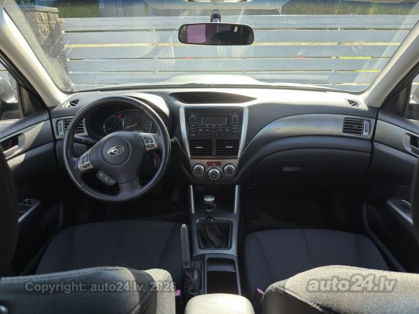 Green Subaru Forester 2011 in Tallinn, with an engine capacity of 2.00 L and mileage of 340 thousand km for 3500 €, photo 8 on AUTOMOTO.COM.LV