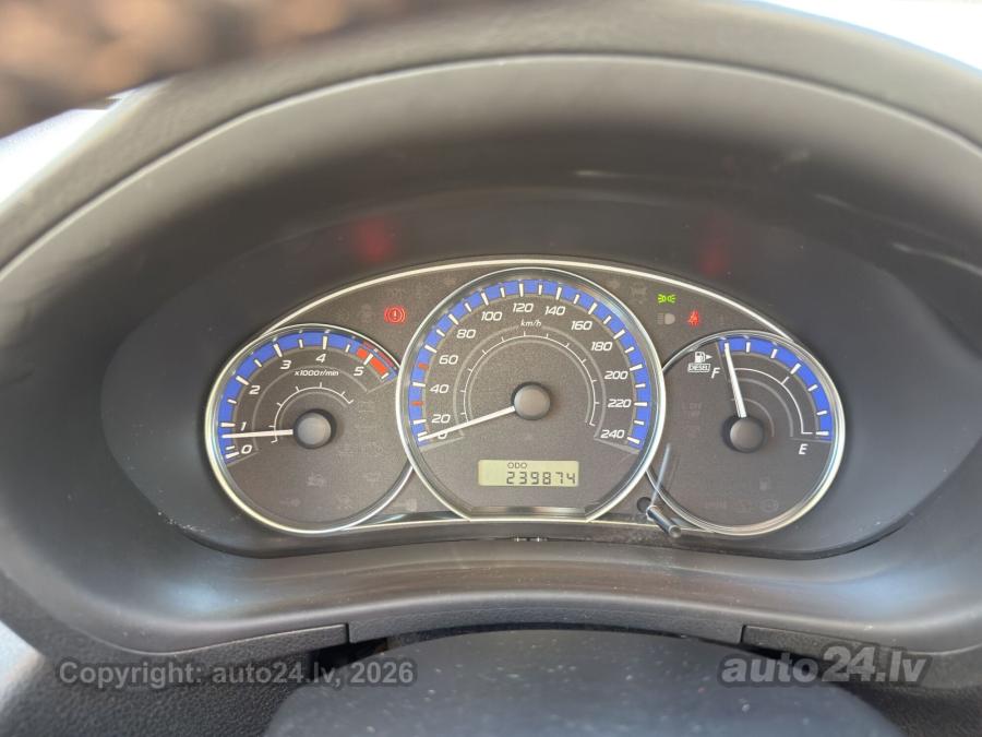 Zaļš Subaru Forester 2011 Tallina, ar dzinēja tilpumu 2.00 L un nobraukumu 340 tūkst. km par 3500 €, foto 13 vietnē AUTOMOTO.COM.LV