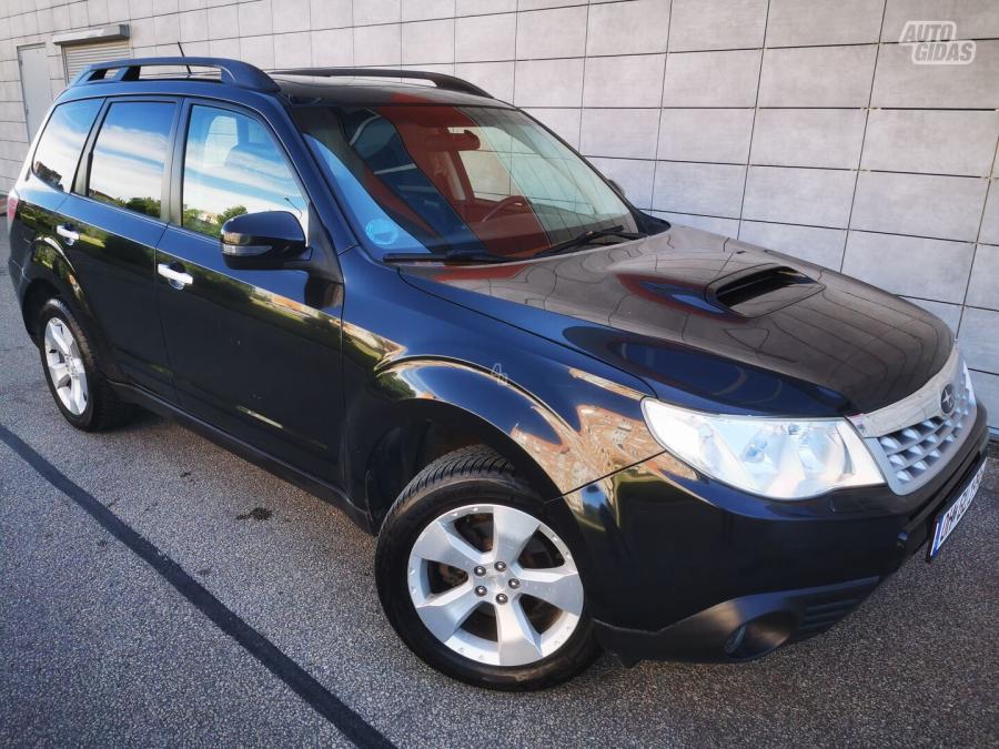 Zaļš Subaru Forester 2012 Klaipėda, ar dzinēja tilpumu 2.00 L un nobraukumu 208 tūkst. km par 3900 €, foto 4 vietnē AUTOMOTO.COM.LV