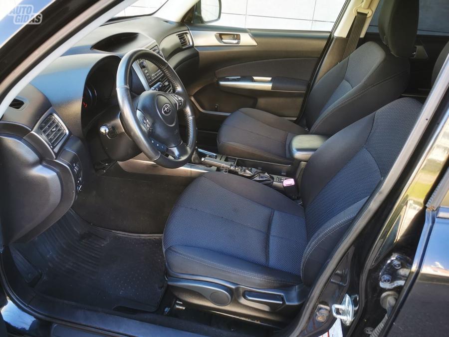 Zaļš Subaru Forester 2012 Klaipėda, ar dzinēja tilpumu 2.00 L un nobraukumu 208 tūkst. km par 3900 €, foto 17 vietnē AUTOMOTO.COM.LV