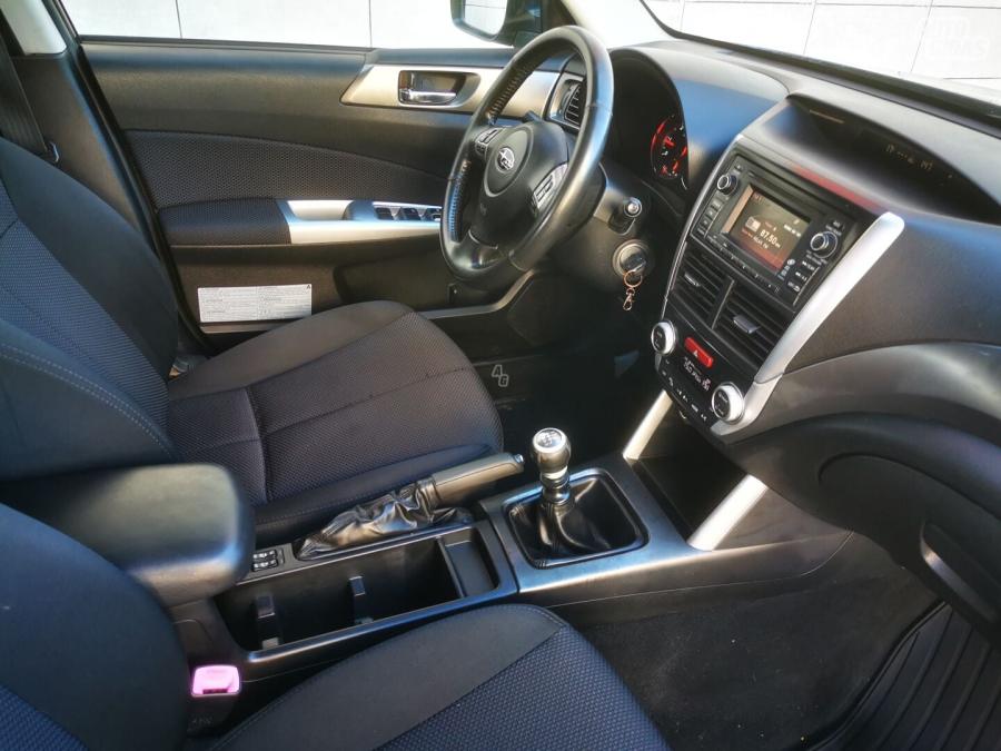 Zaļš Subaru Forester 2012 Klaipėda, ar dzinēja tilpumu 2.00 L un nobraukumu 208 tūkst. km par 3900 €, foto 19 vietnē AUTOMOTO.COM.LV