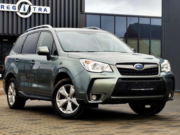 Green Subaru Forester 2013 in Siauliai, with an engine capacity of 2.00 L and mileage of 224 thousand km for 6900 €, photo 1 on AUTOMOTO.COM.LV
