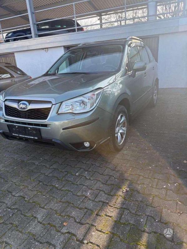 Green Subaru Forester 2014 in Klaipeda, with an engine capacity of 2.00 L and mileage of 121 thousand km for 7300 €, photo 1 on AUTOMOTO.COM.LV
