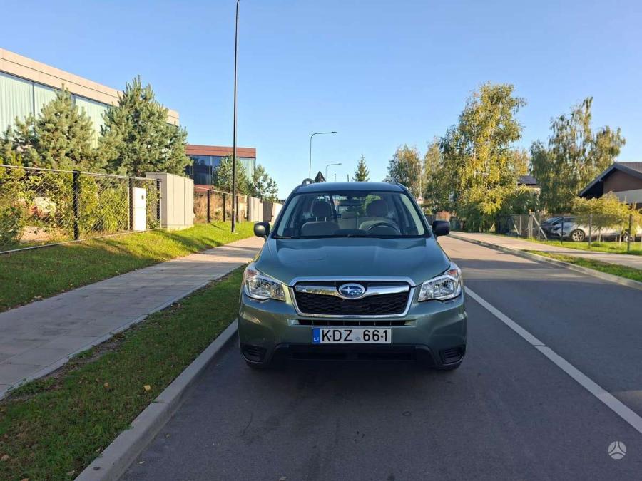 Zaļš Subaru Forester 2015 Viļņa, ar dzinēja tilpumu 2.50 L un nobraukumu 179 tūkst. km par 7100 €, foto 4 vietnē AUTOMOTO.COM.LV
