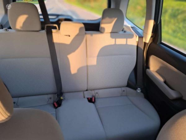 Green Subaru Forester 2015 in Vilnius, with an engine capacity of 2.50 L and mileage of 179 thousand km for 7100 €, photo 7 on AUTOMOTO.COM.LV