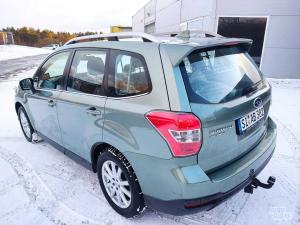 Green Subaru Forester 2016 in Utena, with an engine capacity of 2.00 L and mileage of 219 thousand km for 7700 €, photo 6 on AUTOMOTO.COM.LV