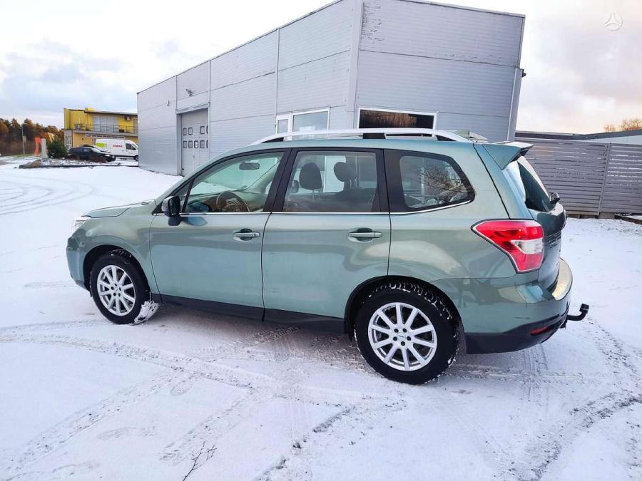 Zaļš Subaru Forester 2016 Utena, ar dzinēja tilpumu 2.00 L un nobraukumu 219 tūkst. km par 7600 €, foto 9 vietnē AUTOMOTO.COM.LV