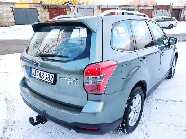 Zaļš Subaru Forester 2016 Utena, ar dzinēja tilpumu 2.00 L un nobraukumu 219 tūkst. km par 7200 €, foto 9 vietnē AUTOMOTO.COM.LV